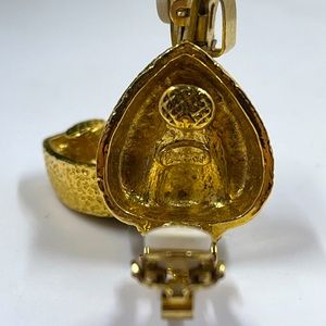 Butler | Jewelry | Butler Signed Vintage Dual Tone Clip On Earrings ...